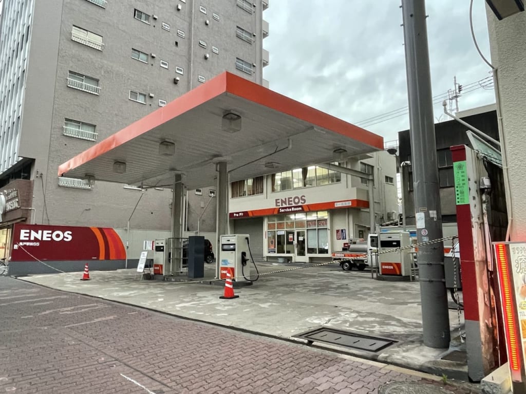 【江東区】昭和30年からの歴史に幕。「ENEOS 亀戸駅前SS」が2023年8月19日をもって一般小売販売の営業を終了されたことがわかりました。 | 号外NET 江東区